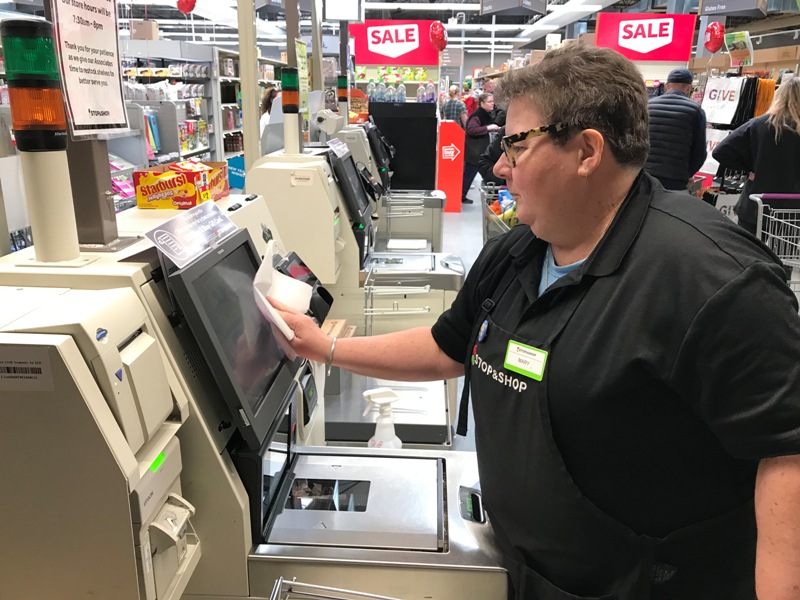 Stop & Shop designates hours for seniors | Litchfield.bz