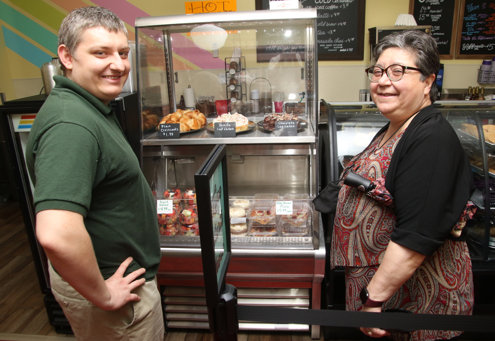 Espresso 59 a big draw on opening day | Litchfield.bz