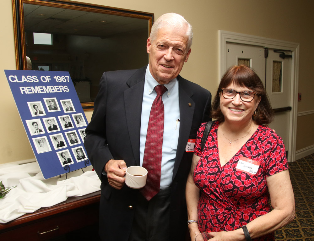 Renewing old ties: LHS Class of 1967 | Litchfield.bz