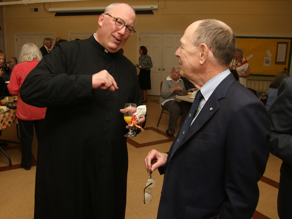 St. Michael’s new minister meets the parish | Litchfield.bz