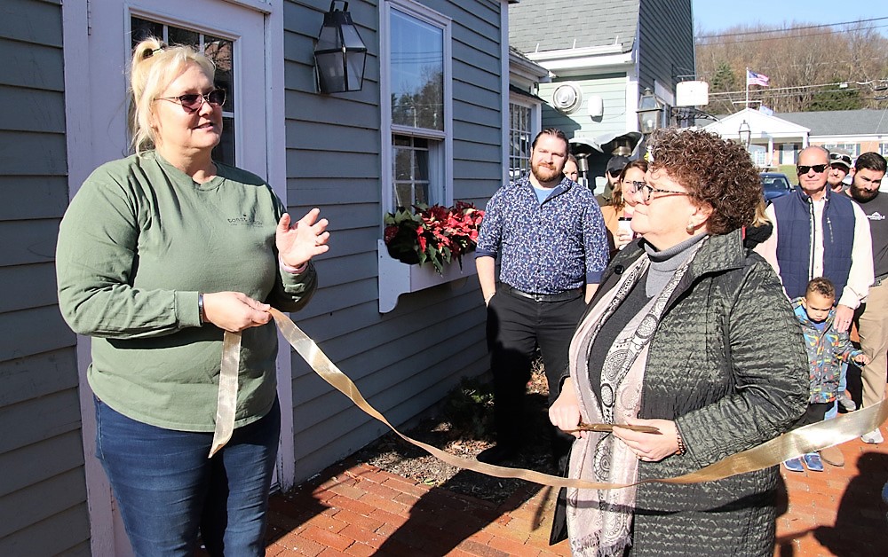 Toast & Co. celebrates new indoor dining | Litchfield.bz