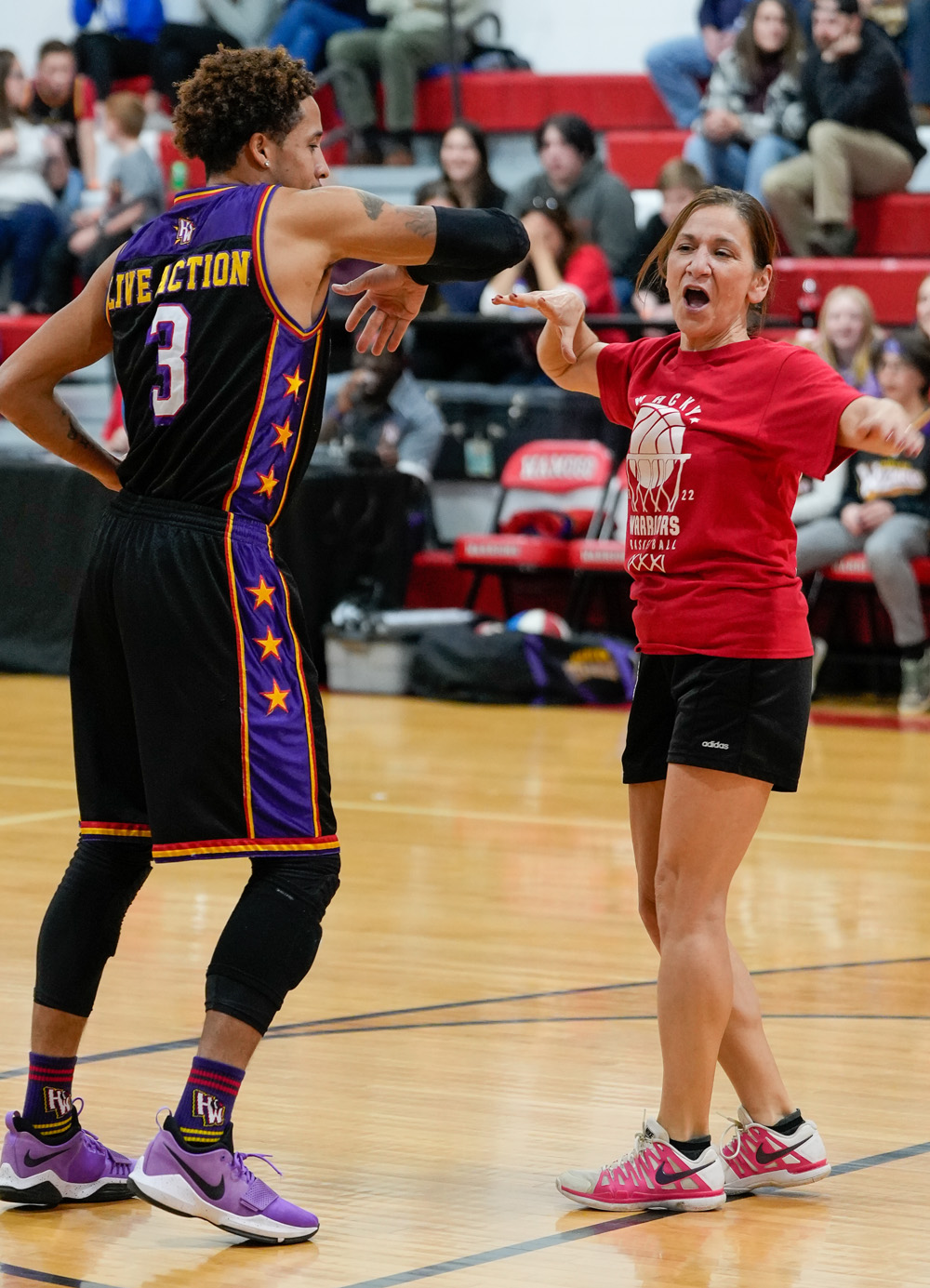 Harlem Wizards put on a show at Wamogo | Litchfield.bz