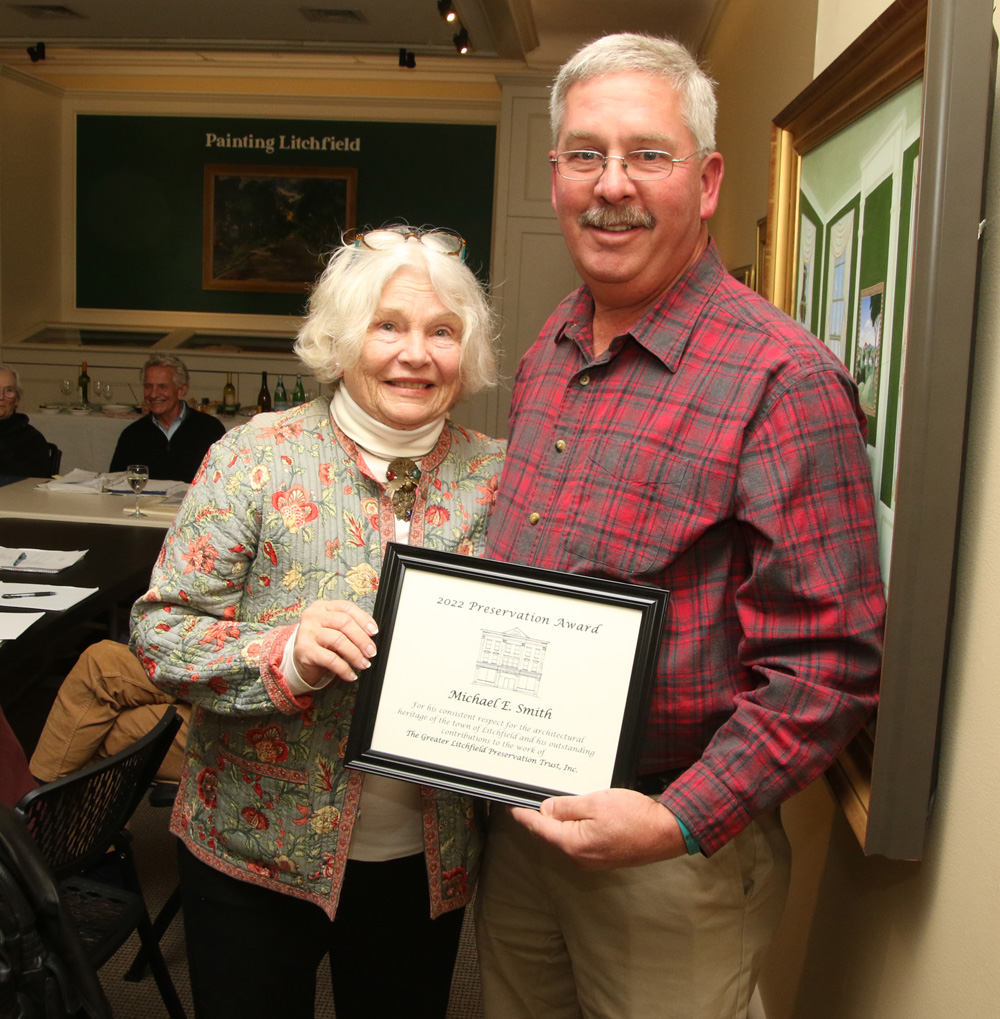 Smith honored for reviving forlorn house | Litchfield.bz