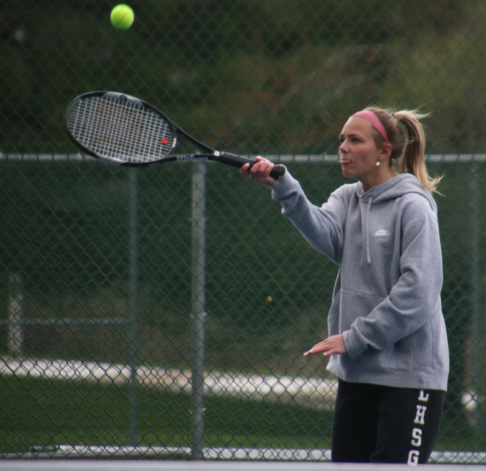 Cowgirls unbeatable on tennis court | Litchfield.bz