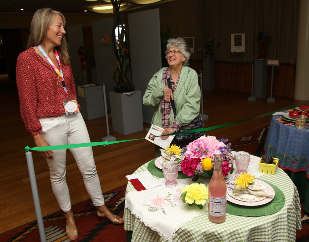 Club Flower show a sweet-smelling success | Litchfield.bz