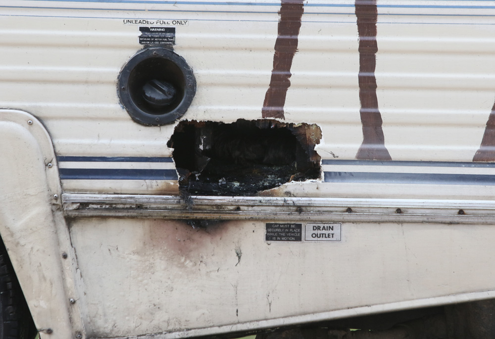 Firefighters douse fire in camper van wall | Litchfield.bz