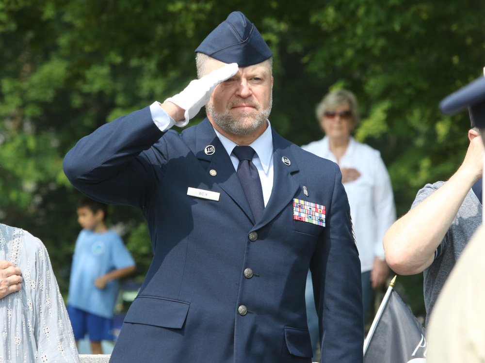 Post 44 honors Weik as veteran of the month | Litchfield.bz