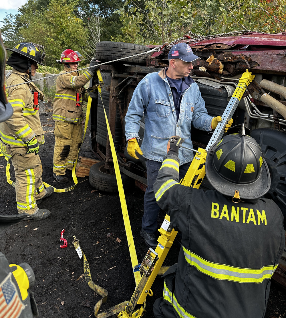 Firefighters practice heavy lifting rescue | Litchfield.bz