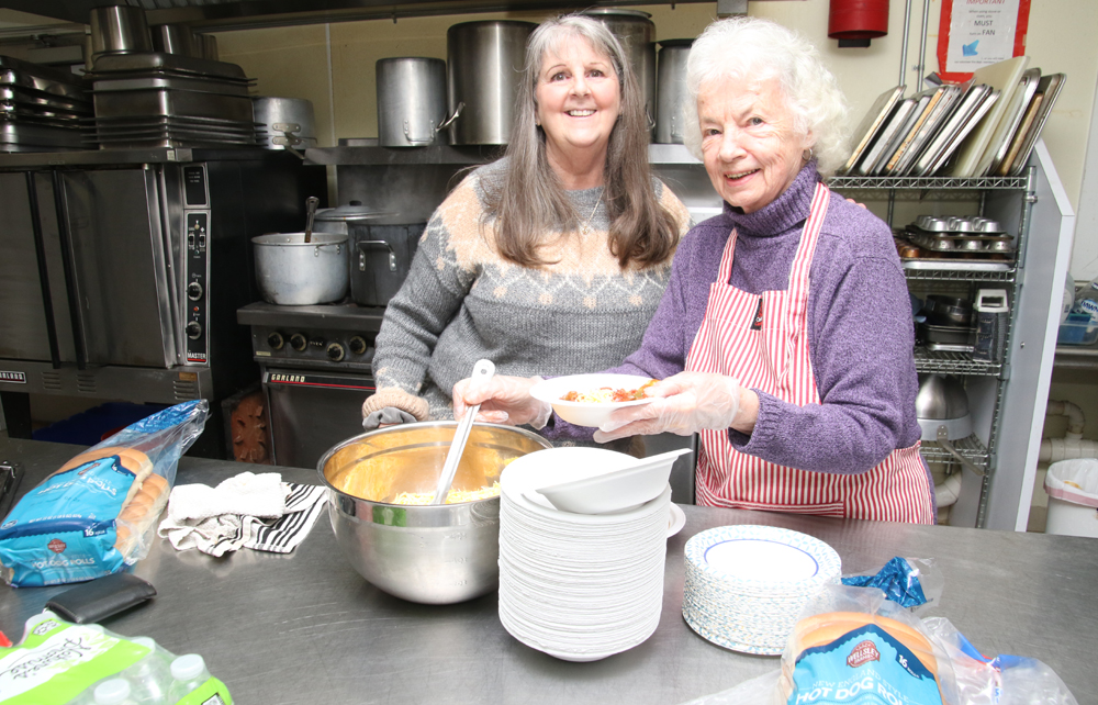 Holiday on the Hill is Warren at its finest | Litchfield.bz