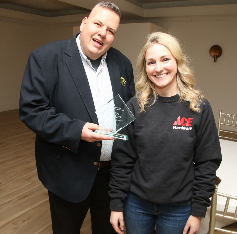 Litchfield Inn hosts first LABA awards night | Litchfield.bz