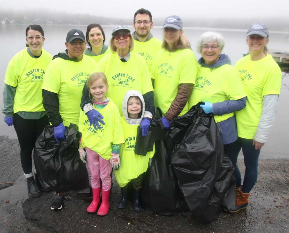 BLPA takes on trash in Earth Day cleanup | Litchfield.bz