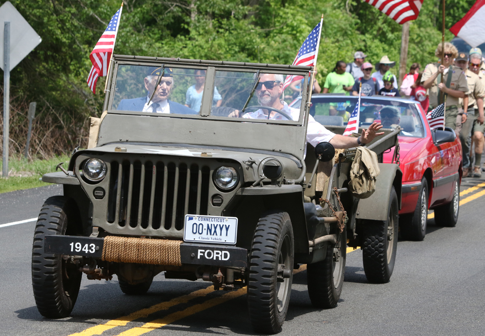 Memorial Day tribute solemn in Goshen | Litchfield.bz