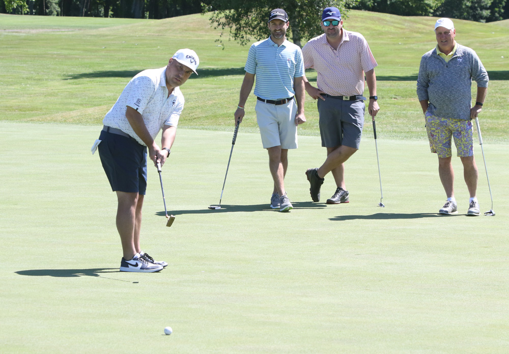Golf tourney benefits Bunnell scholarship | Litchfield.bz