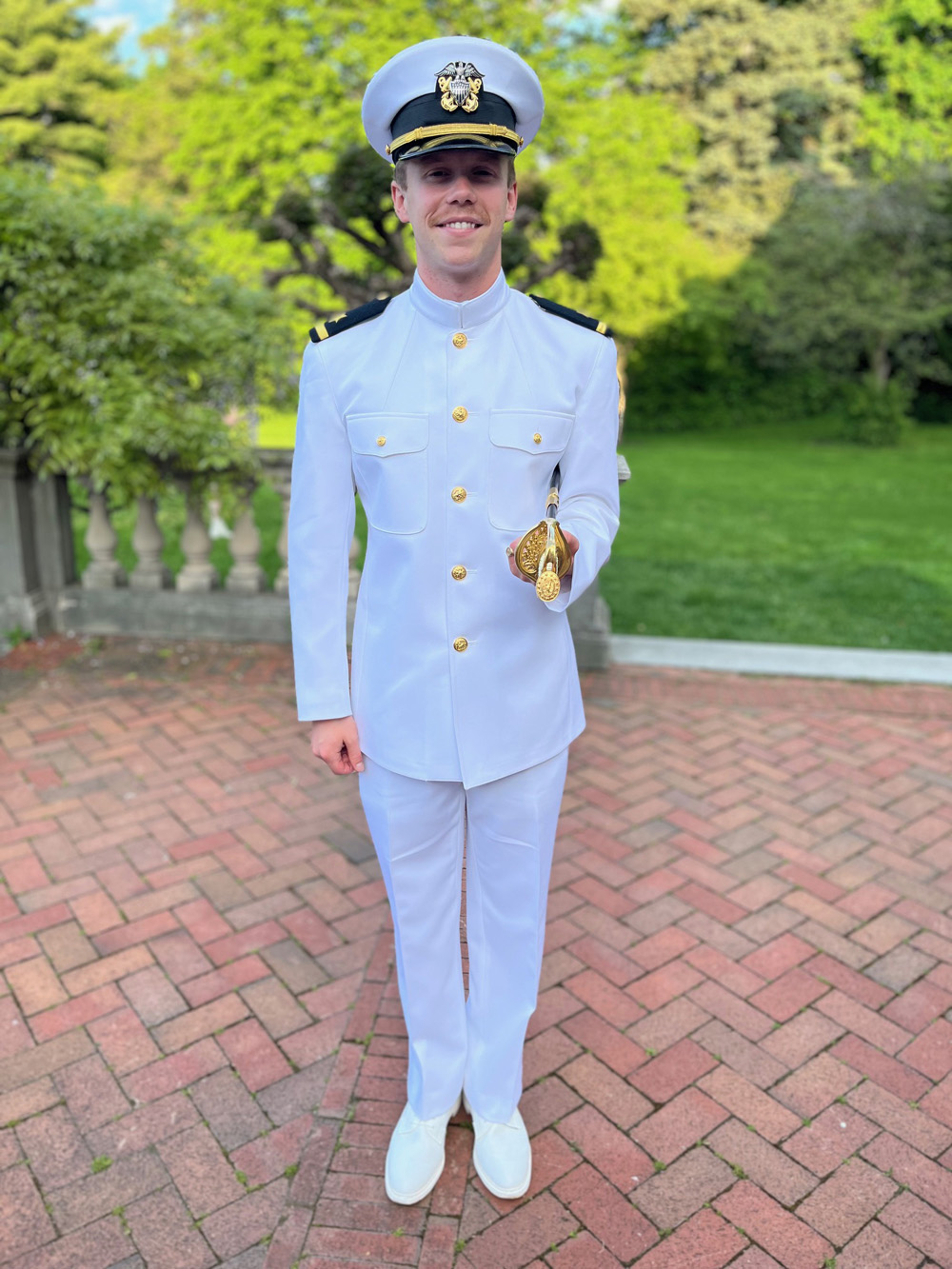 Charlie Shanks: officer and a gentleman | Litchfield.bz