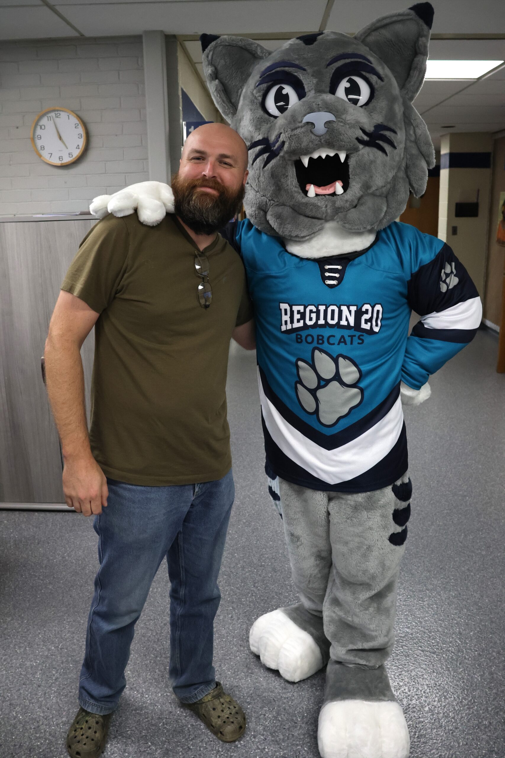 The Bobcat makes energetic debut at GCS | Litchfield.bz