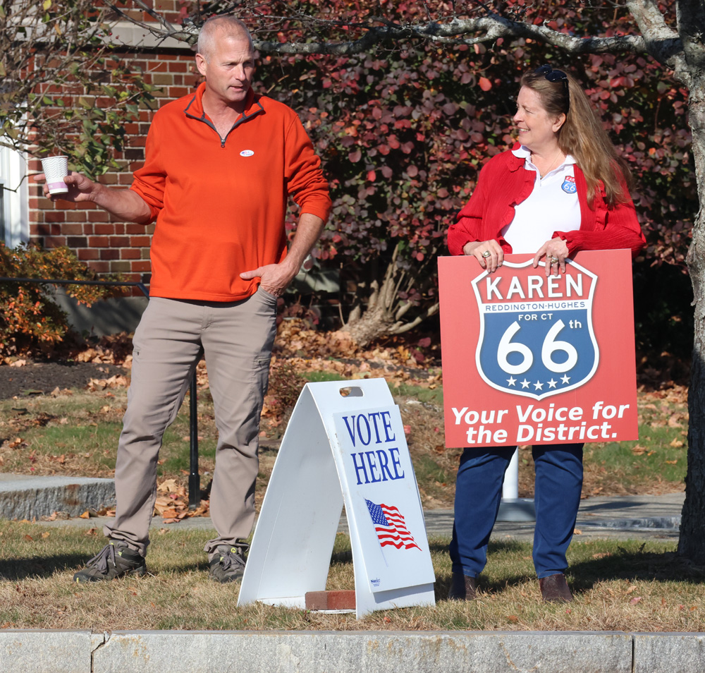 Voters head to the polls on Election Day | Litchfield.bz