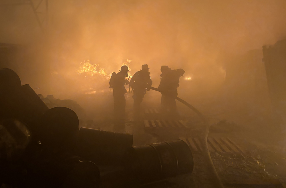 Bantam firefighters battle blazing wax | Litchfield.bz