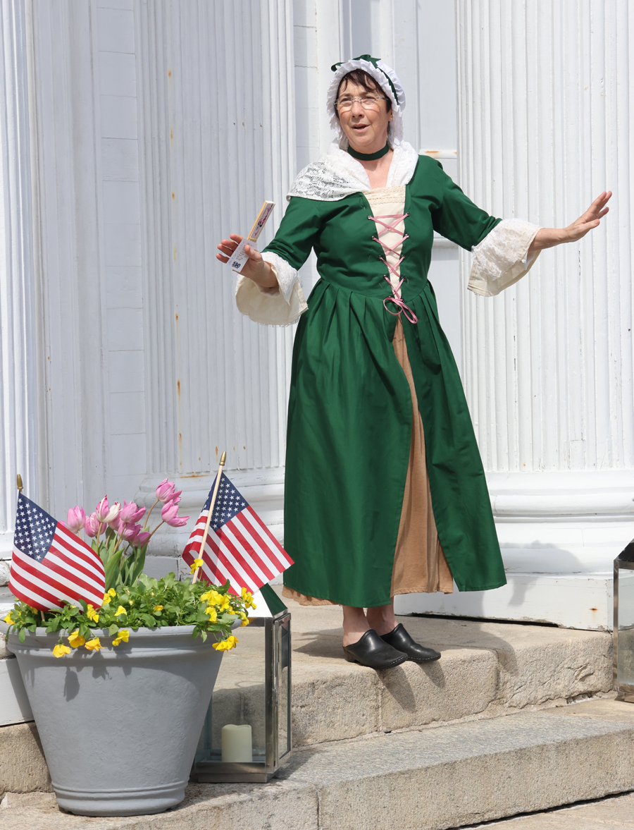 Litchfield pays tribute to the revolution | Litchfield.bz