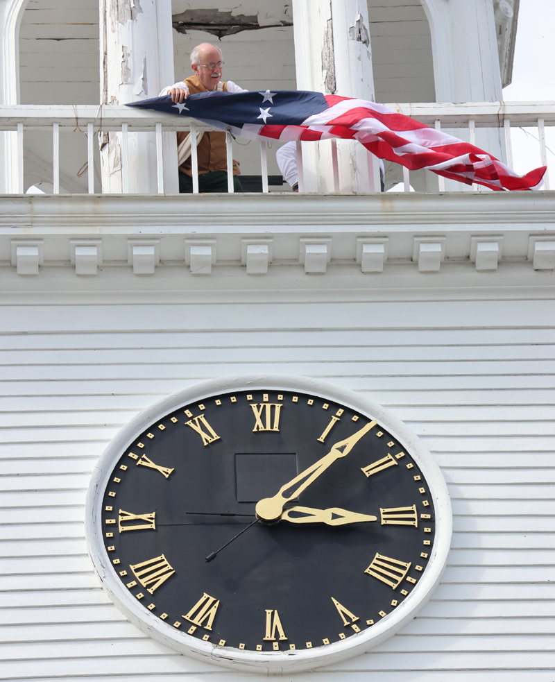 Litchfield pays tribute to the revolution | Litchfield.bz