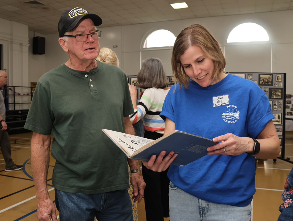 Center School celebrates 100th anniversary | Litchfield.bz