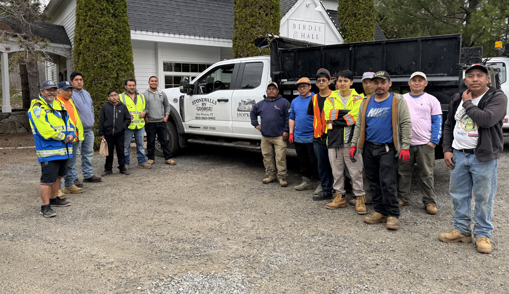 Warren Roadside cleanup marks Earth Day | Litchfield.bz