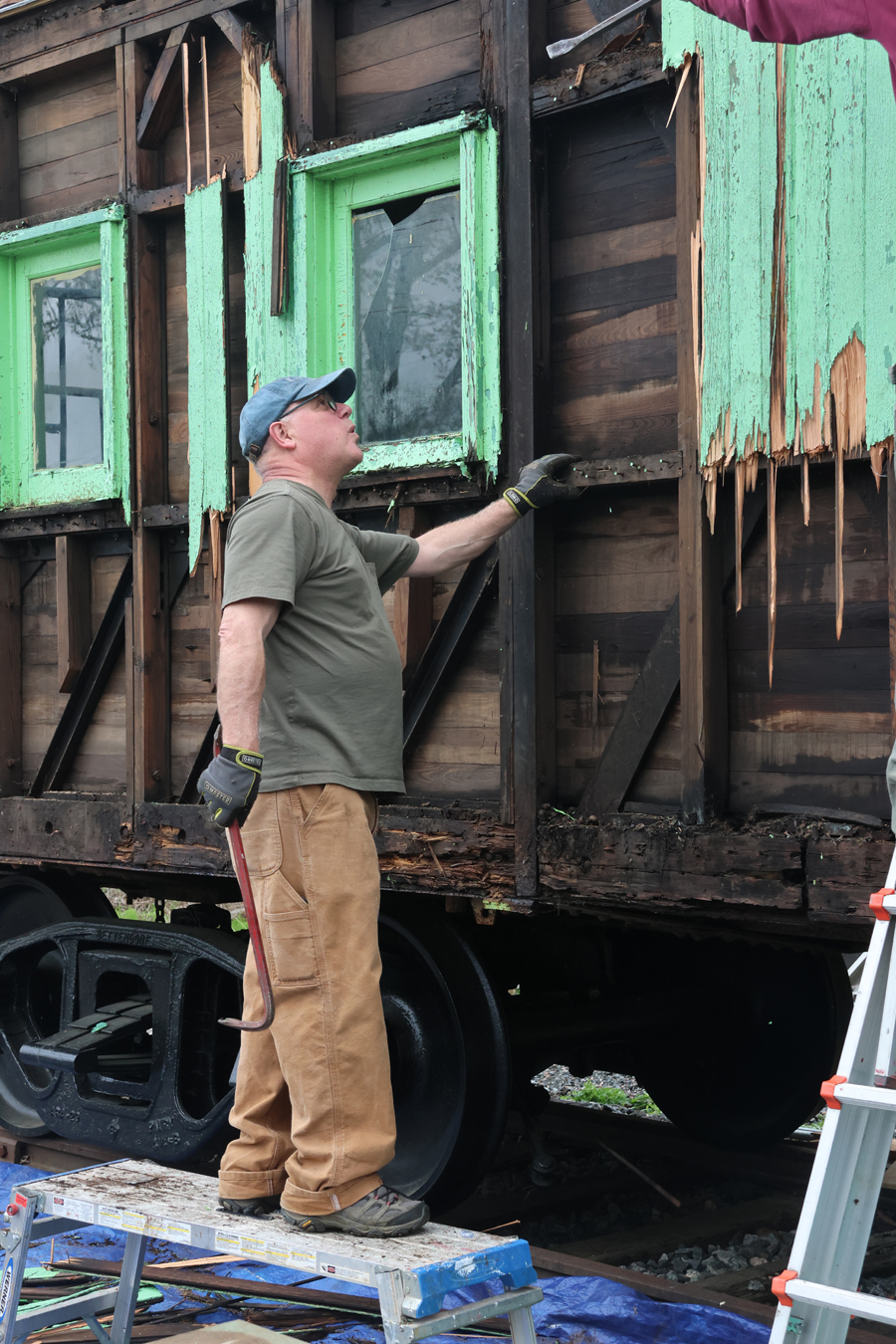 Restoration of historic caboose underway | Litchfield.bz
