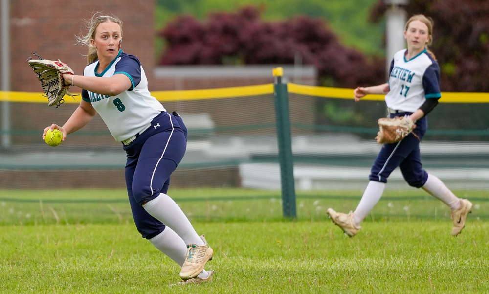 Lakeview seniors honored at home finale | Litchfield.bz