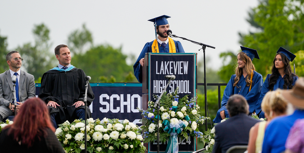 Congratulations Lakeview Class of 2025 | Litchfield.bz