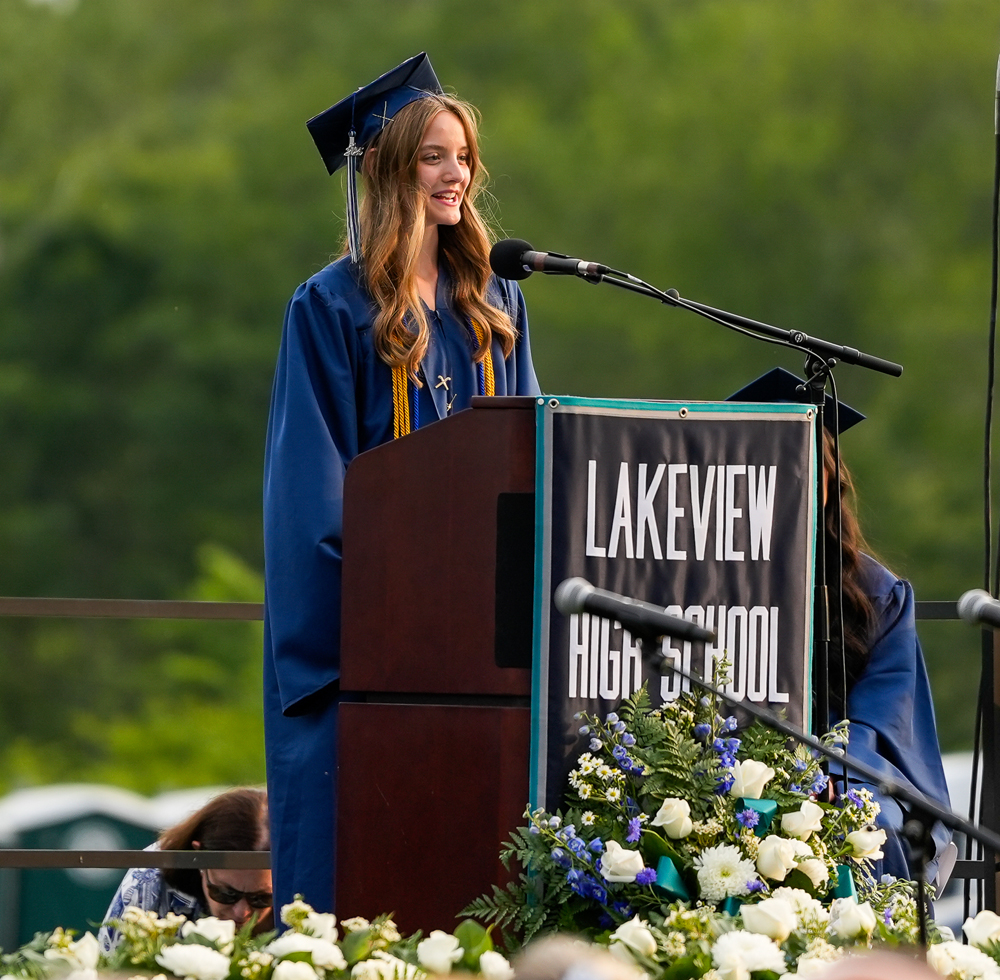 Congratulations Lakeview Class of 2025 | Litchfield.bz