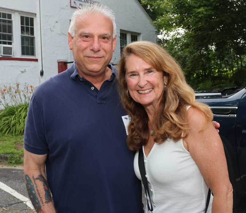 LHS all-class reunion draws a big crowd | Litchfield.bz