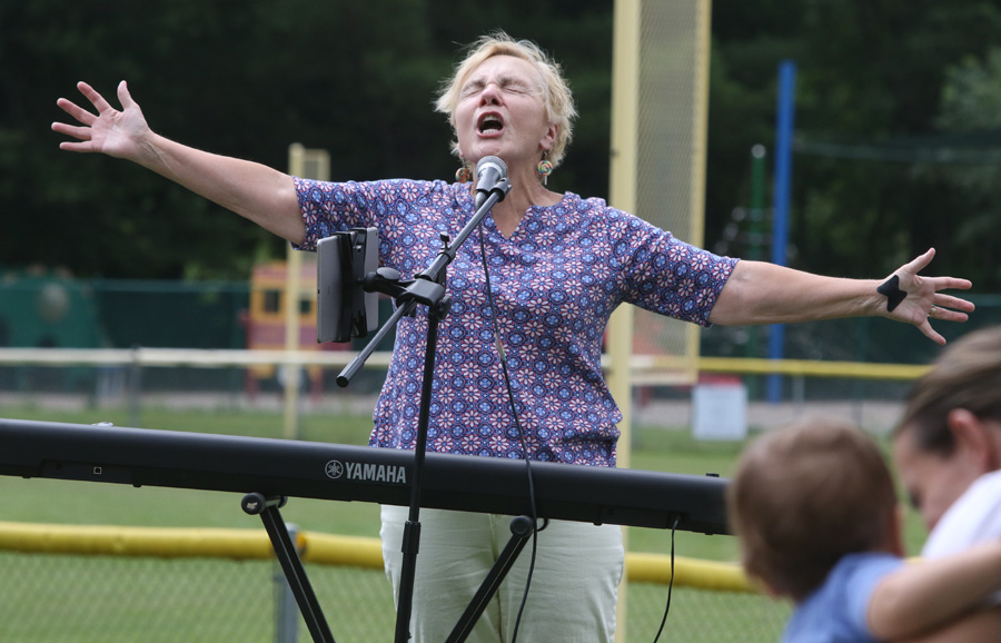 Our Towns: Parish welcomes Father Matt | Litchfield.bz