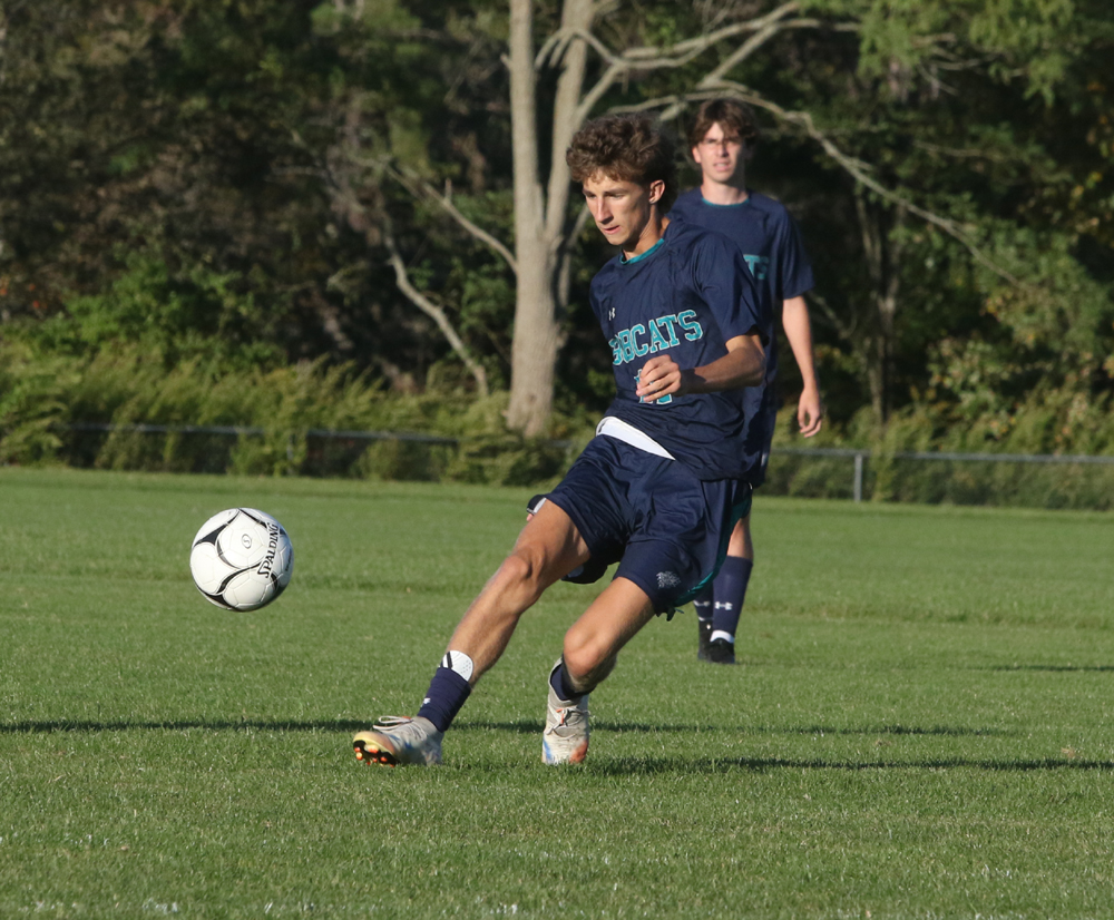 Lakeview overpowers Gilbert in soccer win | Litchfield.bz