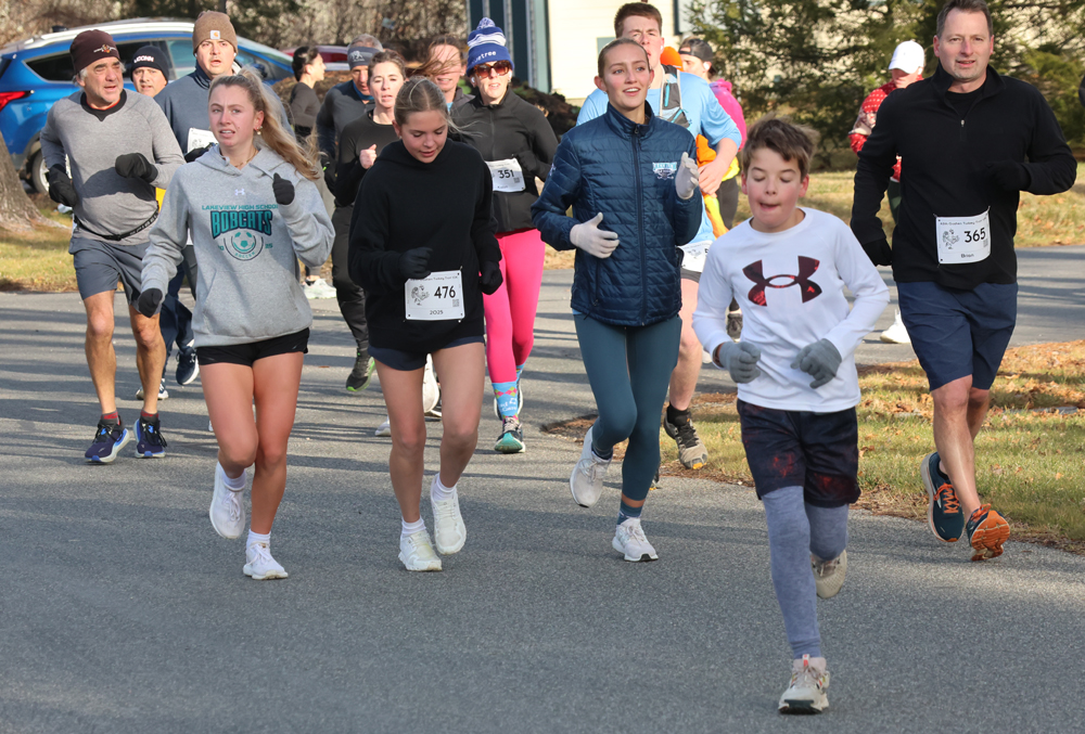 Fair weathers draws big Turkey Trot field | Litchfield.bz