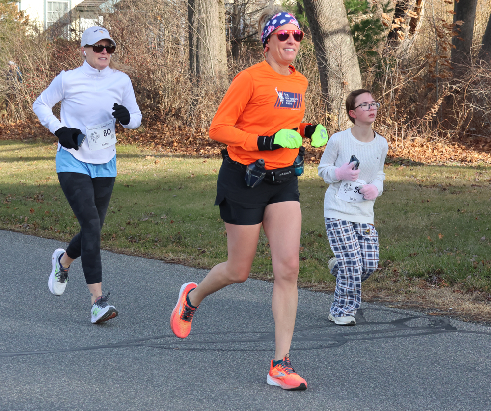 Fair weathers draws big Turkey Trot field | Litchfield.bz