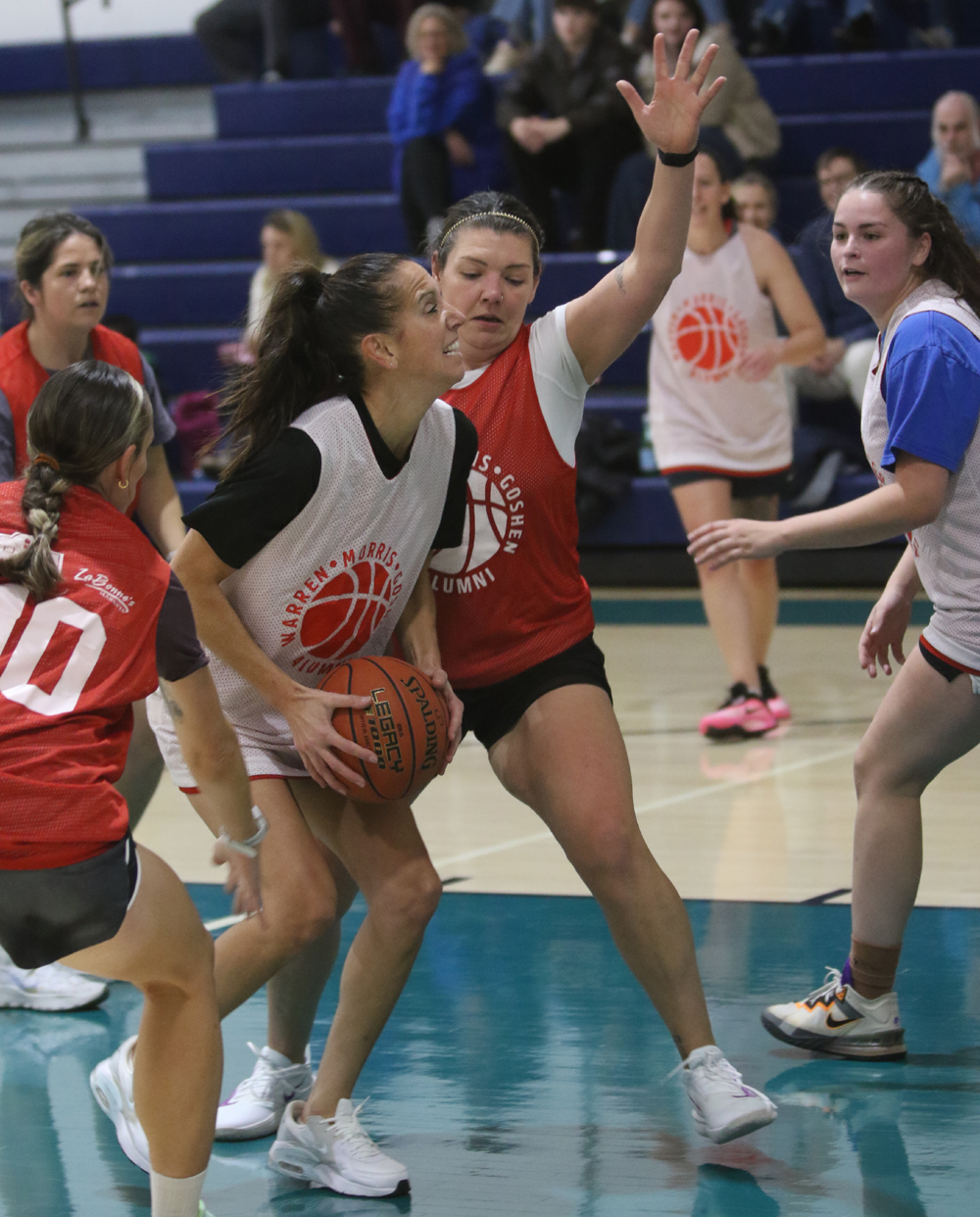 Women alumni put on a basketball show | Litchfield.bz