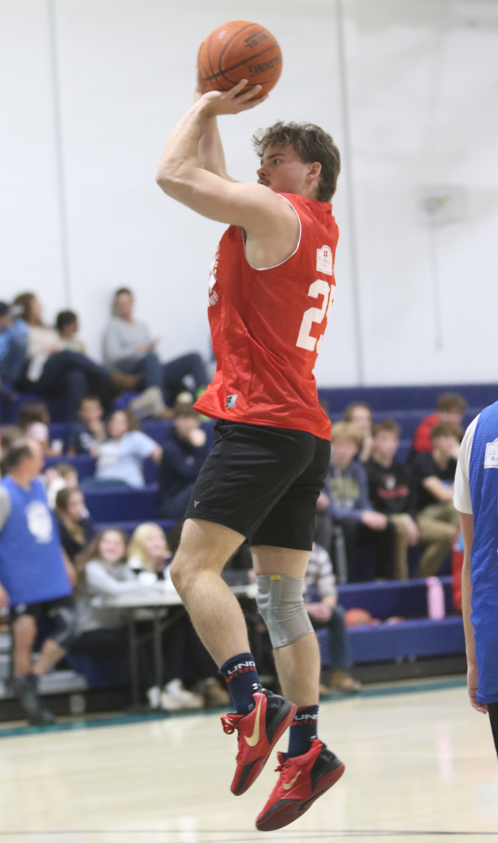 Wamogo alumni get the best of Litchfield | Litchfield.bz