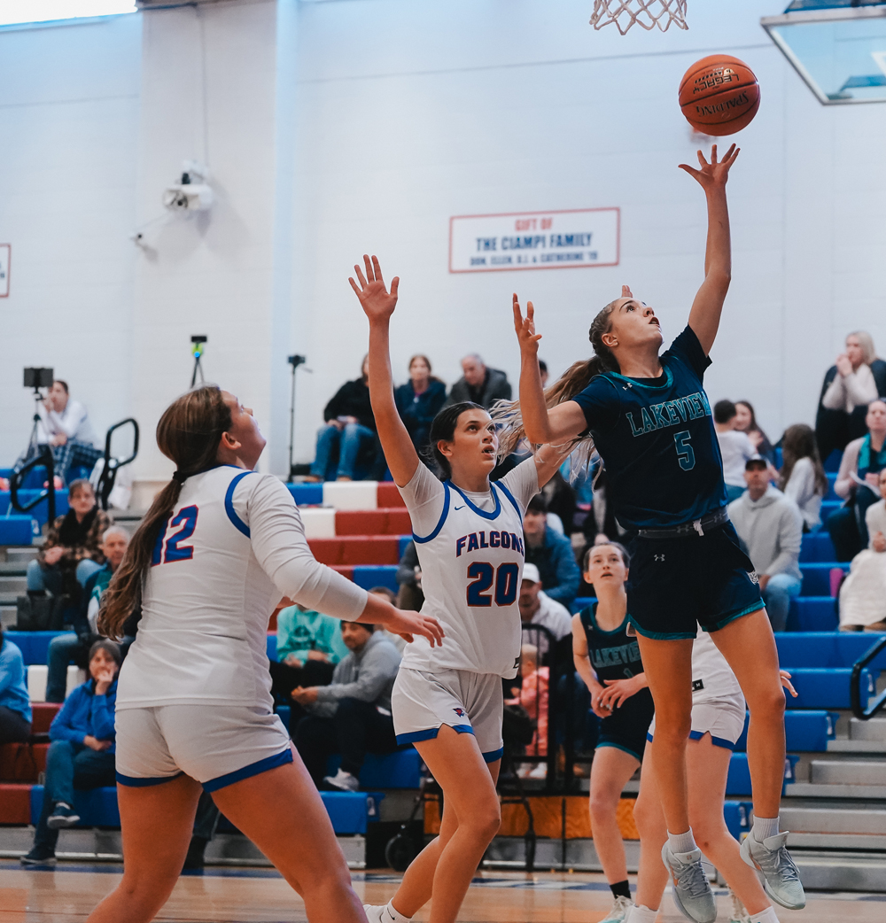 Barone leads ‘Cats to big non-league win | Litchfield.bz