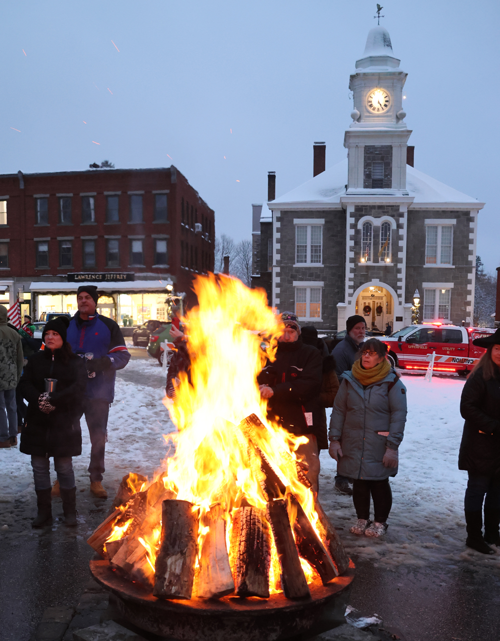 Bonfire kicks off town’s 250th observance | Litchfield.bz
