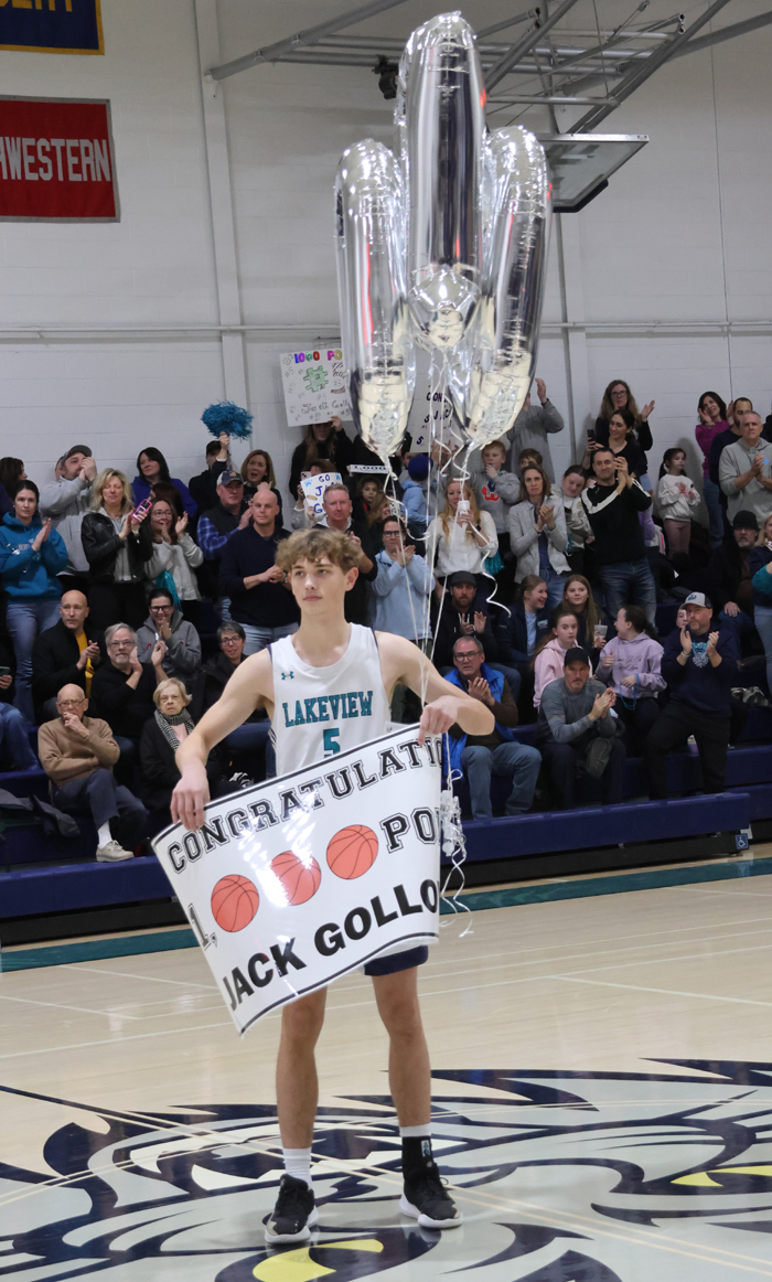 Gollow recognized for scoring achievement | Litchfield.bz