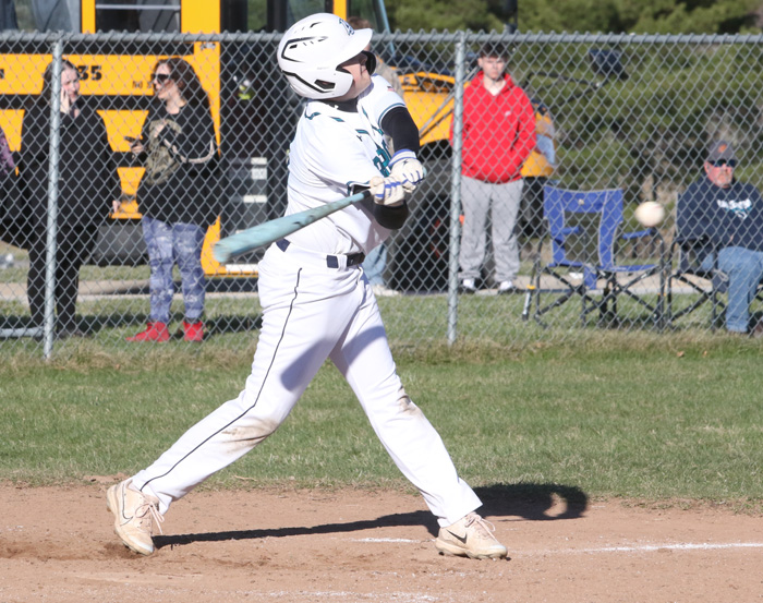 Bobcats turn close BL game into a runaway | Litchfield.bz
