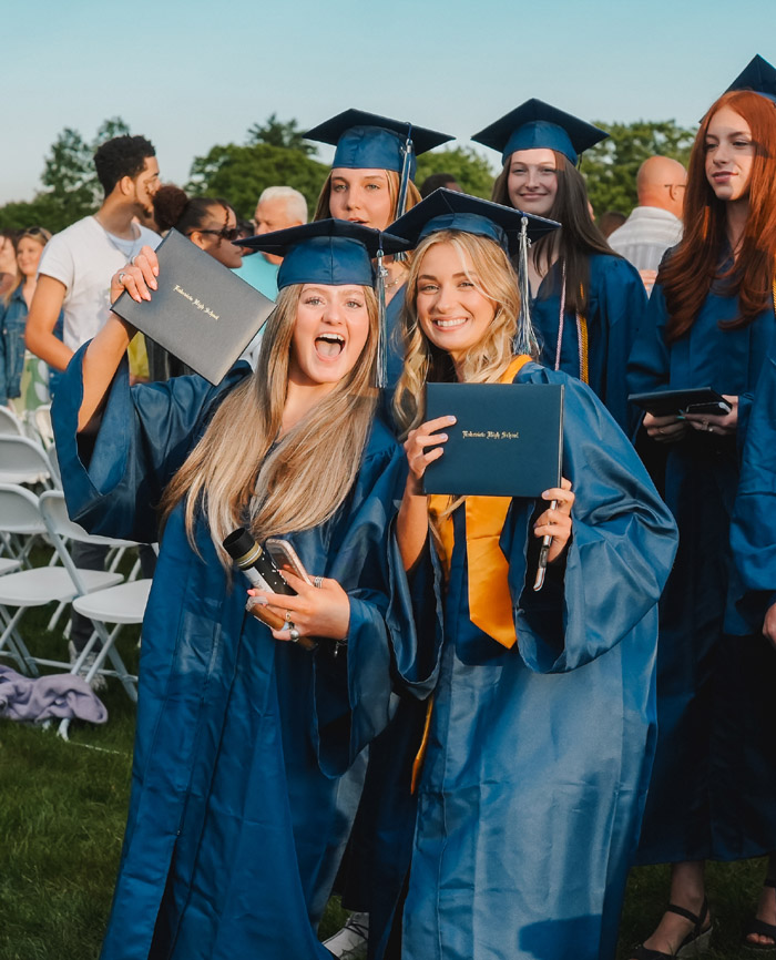 Fond Farewell to Lakeview Class of 2026 | Litchfield.bz